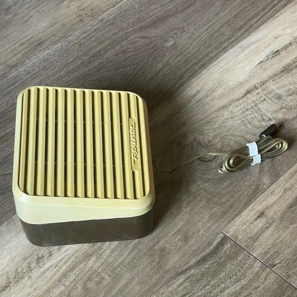 RadioShack | Portable Audio & Video | Realistic 4227a Vintage Patio ...